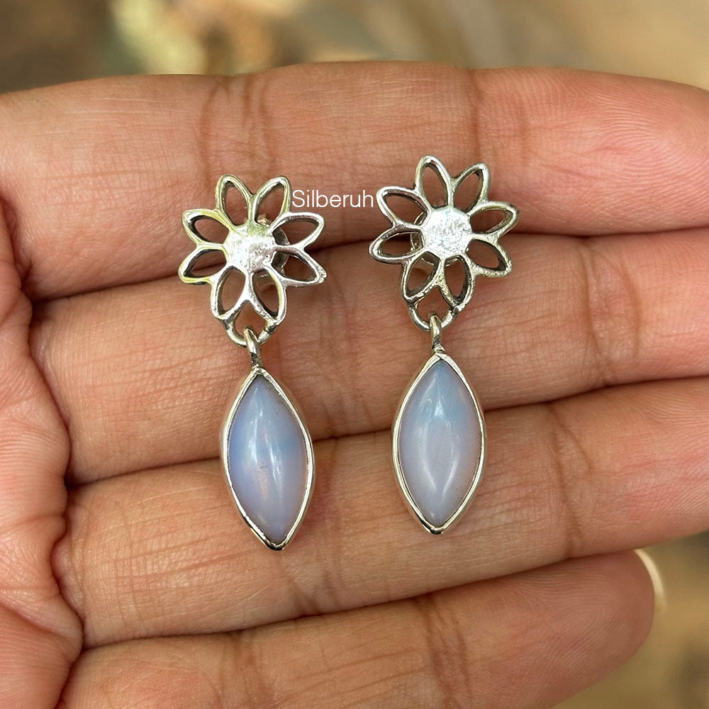 Opalite Phool Silver Earring – SILBERUH