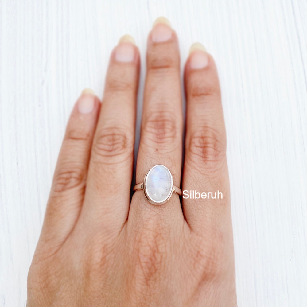 Rainbow Moonstone Silver Oval Ring – SILBERUH