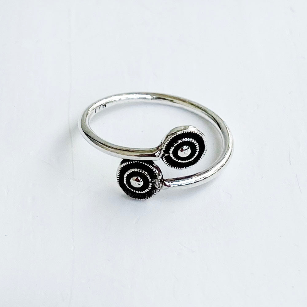 Silver Round Toe Ring – SILBERUH