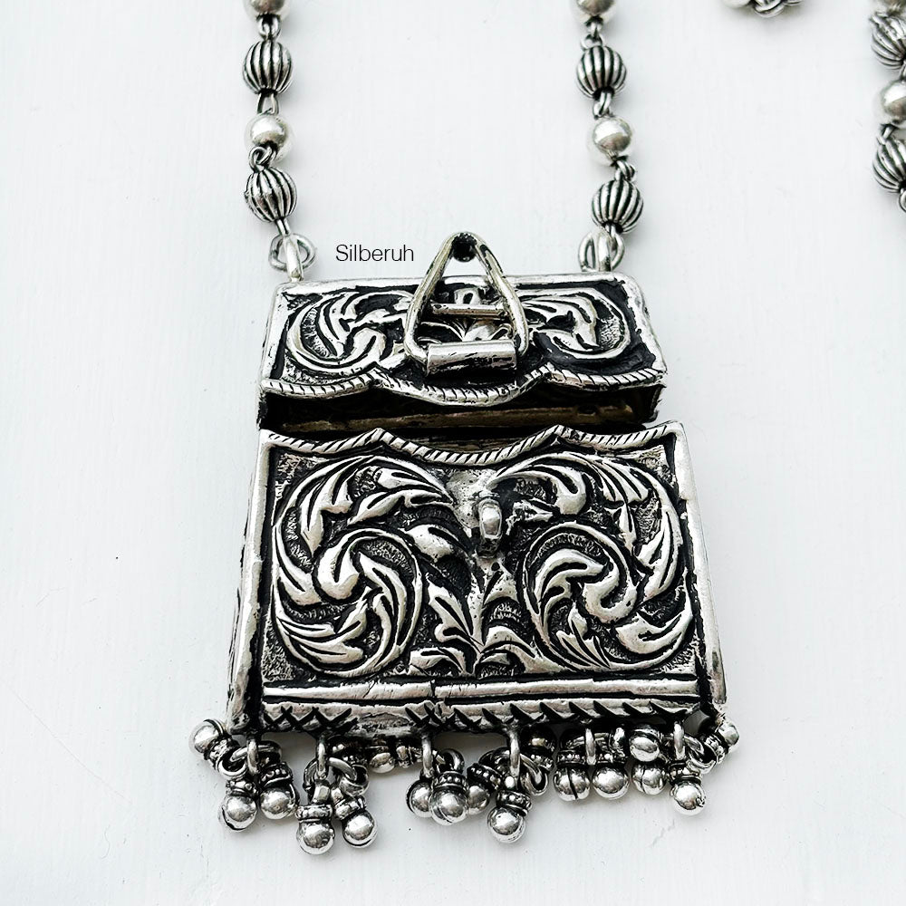 Chitai Purse Locket Silver Necklace – SILBERUH