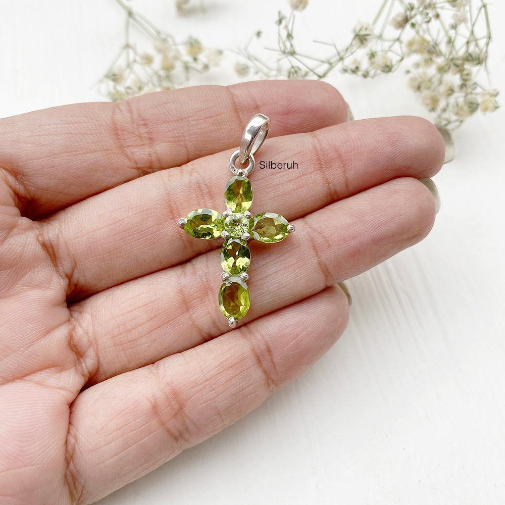 Peridot Cross Silver Pendant – SILBERUH